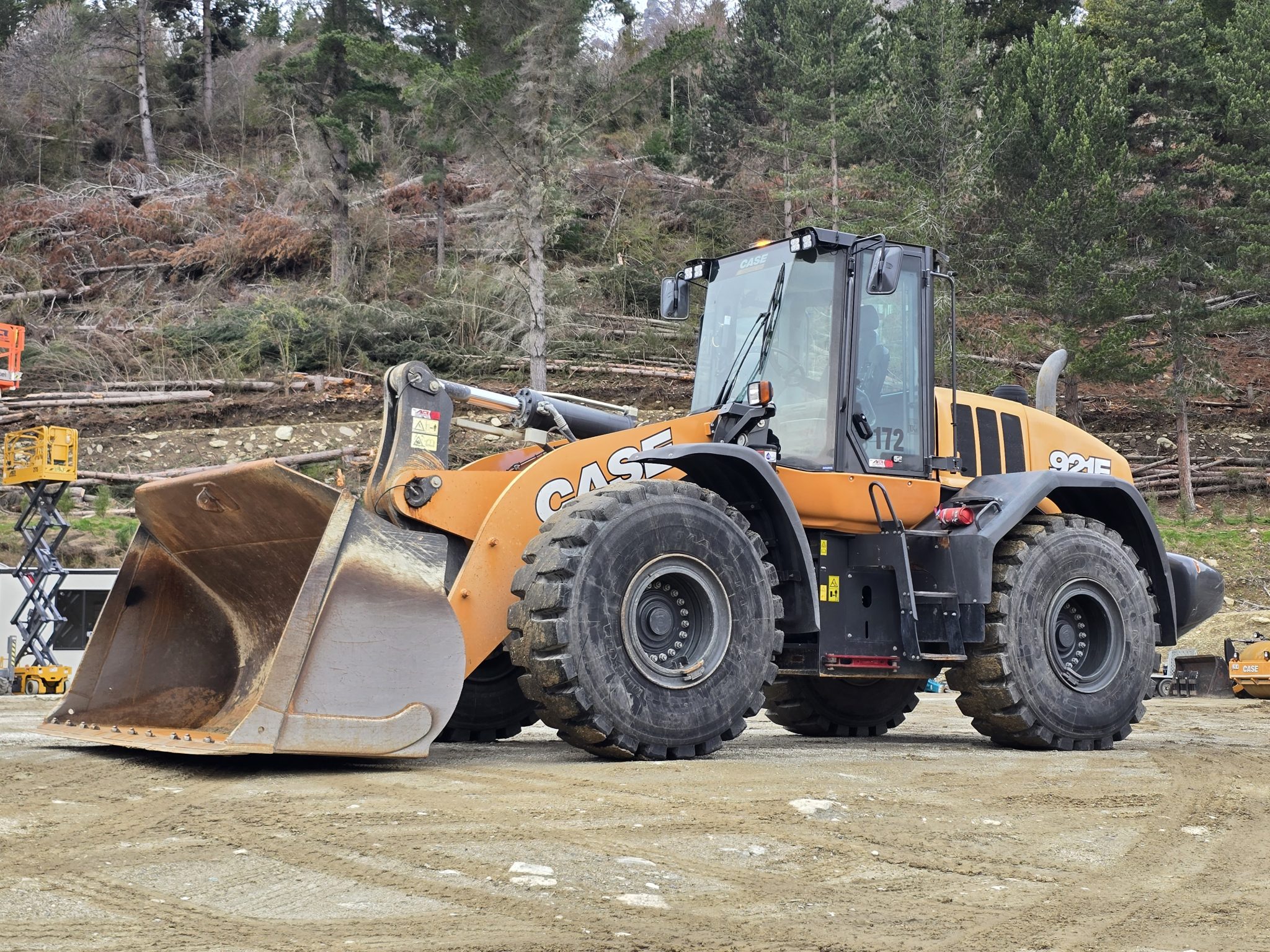 CASE 921F | AdvanceQuip