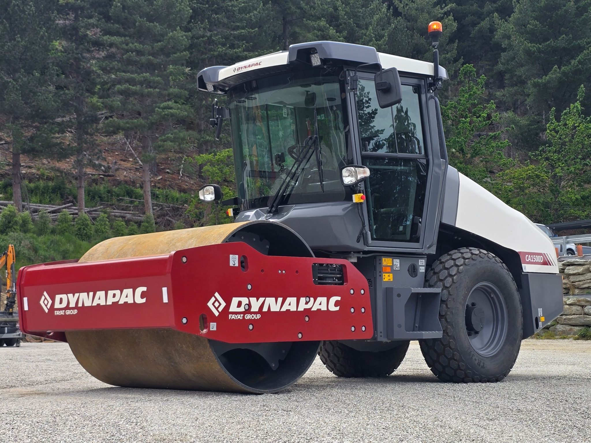 Hire the Dynapac CA1500D Construction Roller (7T) | AdvanceQuip
